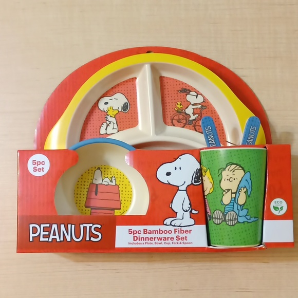 Peanuts | Dining | Peanuts Snoopy 5pc Bamboo Fiber Kids Dinnerware Set ...